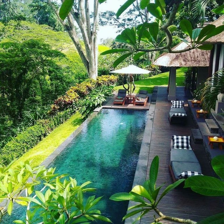 20+ Innovative Small Swimming Pool For Your Small Backyard