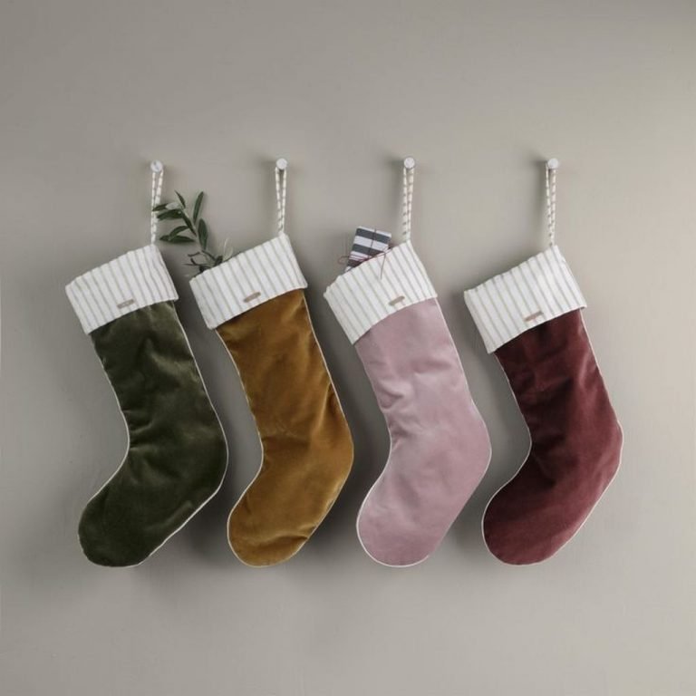 20+ Creative Christmas Stocking Ideas For Stylish Interiors