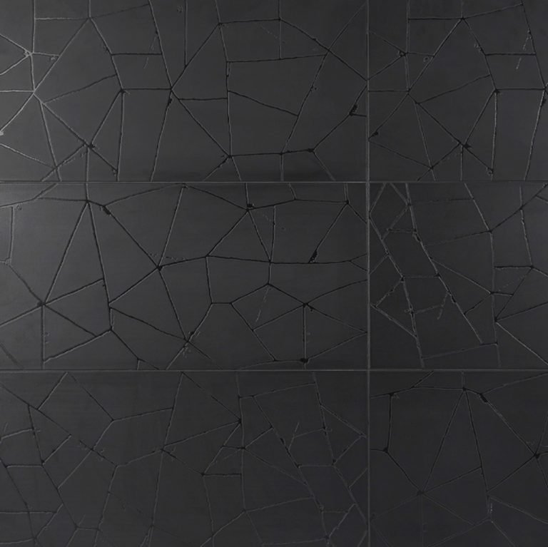 20+ Impressive Black Floor Tiles Design Ideas For Modern Bathroom