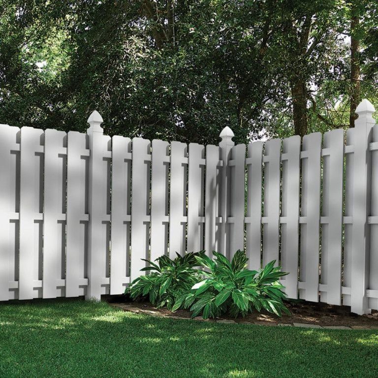 20+ Awesome Farmhouse Garden Fence For Winter To Spring