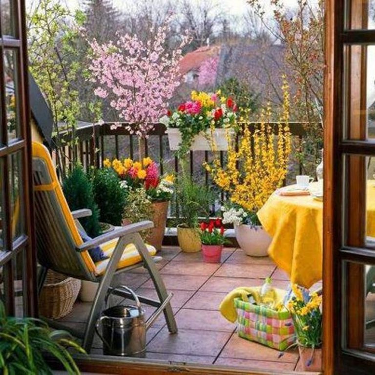 30+ Fascinating Small Balcony Ideas With Relax Seating Area