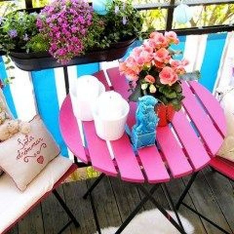 30+ Fascinating Small Balcony Ideas With Relax Seating Area